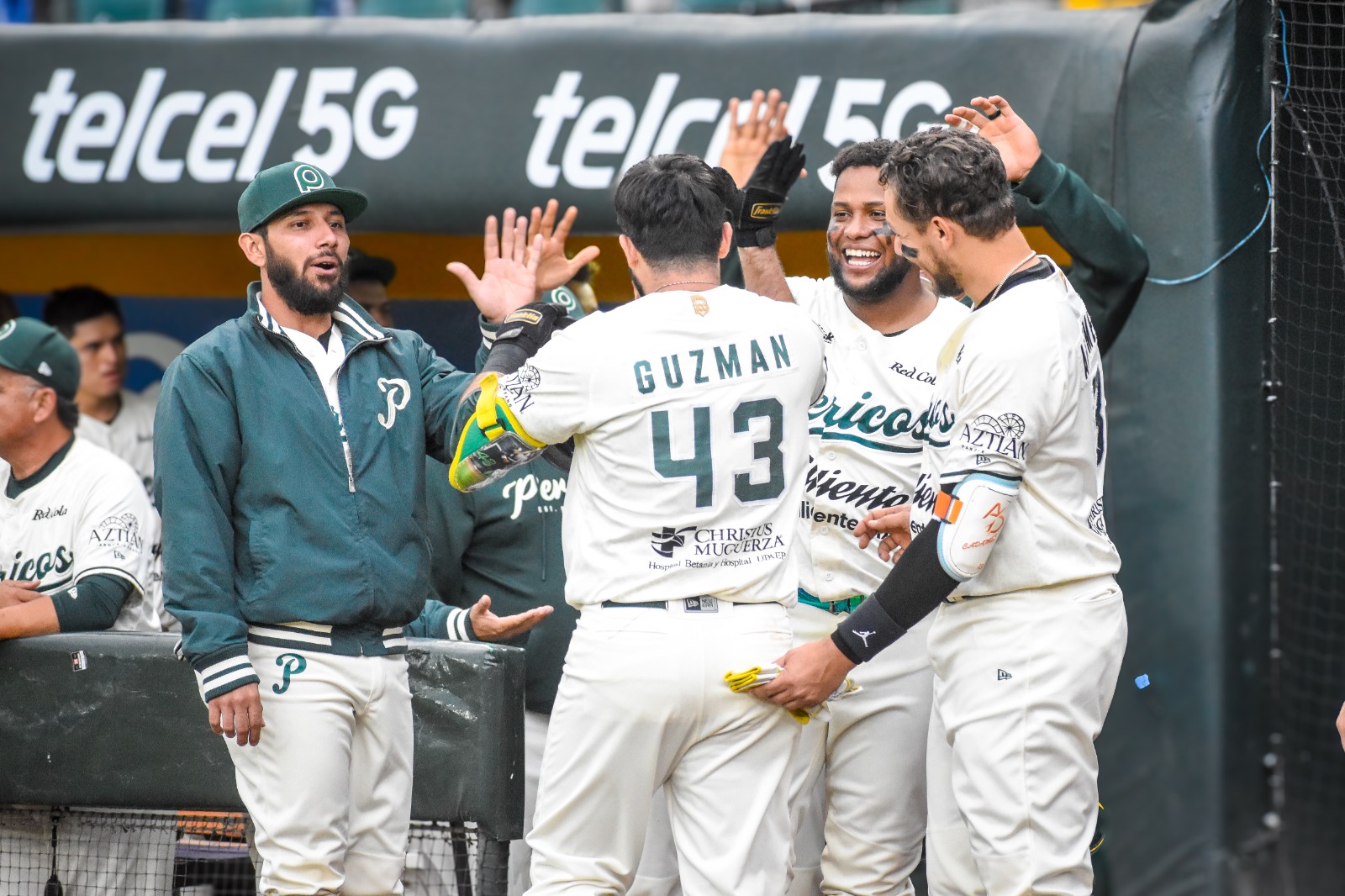 Par de travesuras de Guzmán dan triunfo a Pericos